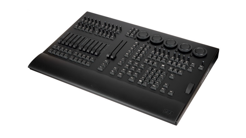 MA onPC Command Wing | lighting console - Adapt